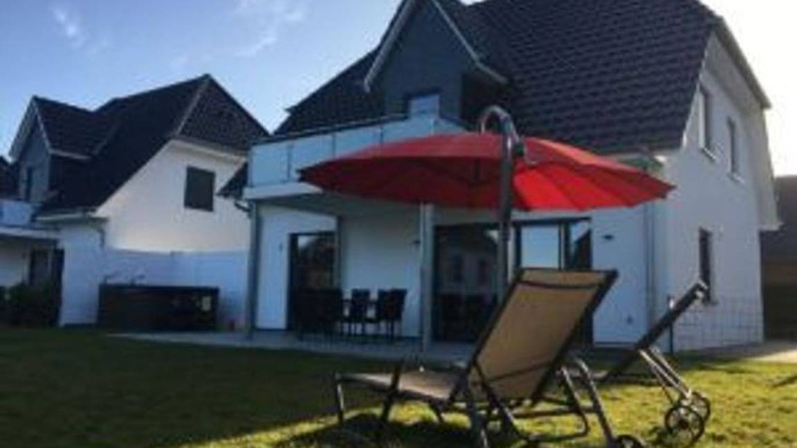 155 M² Ferienhaus ∙ 4 Schlafzimmer ∙ 8 Gäste - Mecklenburgische Seenplatte