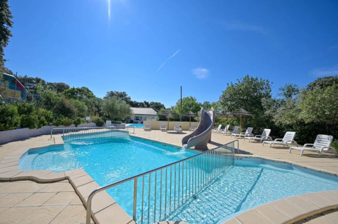 26 M² Camping ∙ 2 Chambres ∙ 4 Personnes - Montpellier