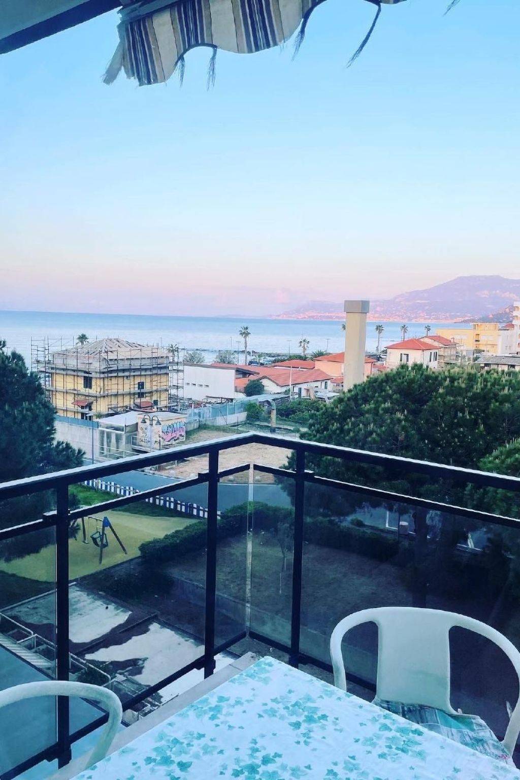 100 M² Apartment ∙ 2 Bedrooms ∙ 6 Guests - Ventimiglia