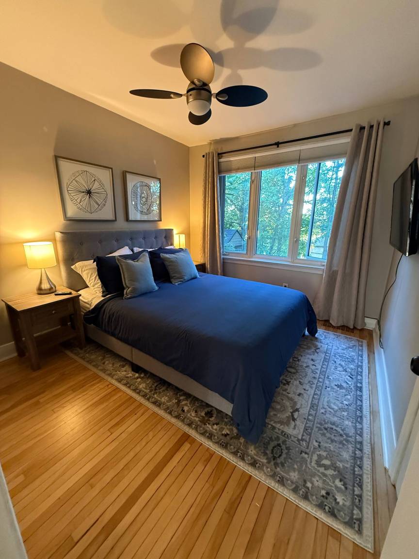 111 M² House ∙ 2 Bedrooms ∙ 1 Guest - St. George, Canada