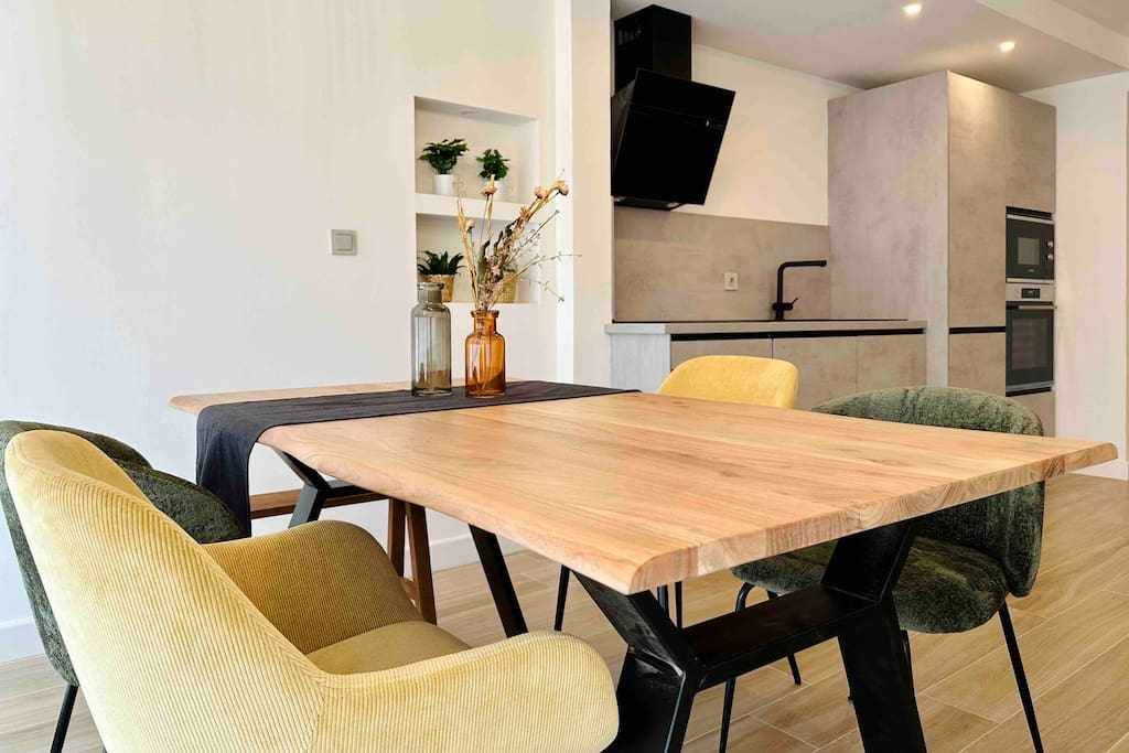 100 M² Apartamento ∙ 3 Quartos ∙ 6 Hóspedes - Benalmádena