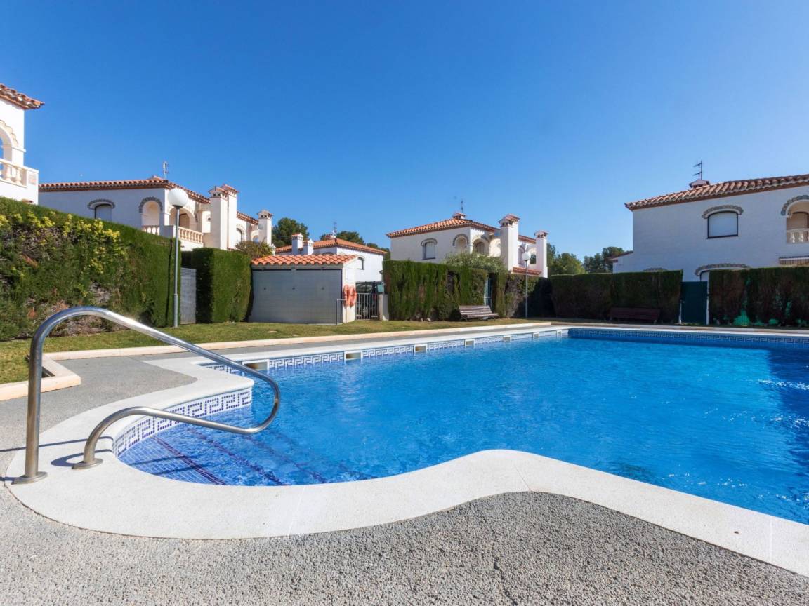 100 M² Ferienhaus ∙ 1 Schlafzimmer ∙ 6 Gäste - Miami Platja