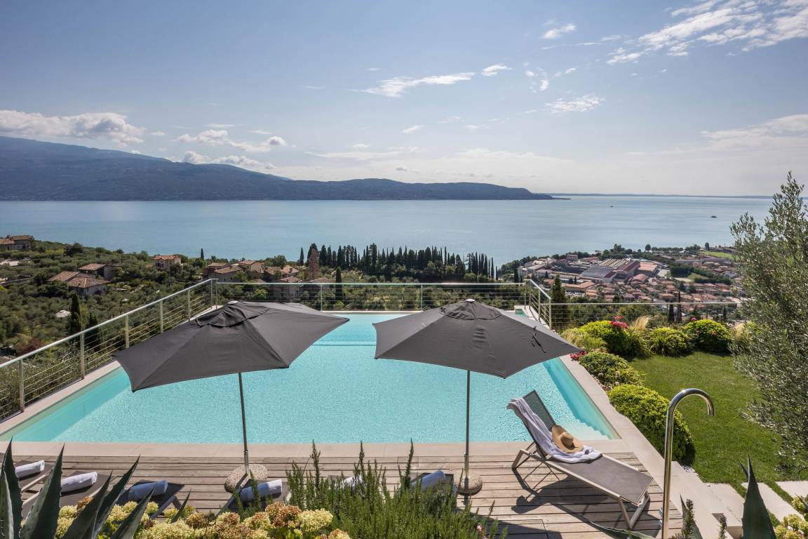 300 M² Villa ∙ 4 Habitaciones ∙ 11 Huéspedes - Toscolano-Maderno