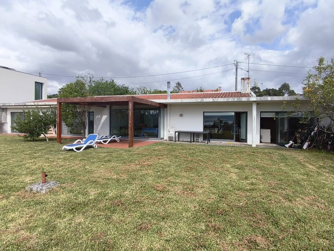150 M² Casa ∙ 3 Habitaciones ∙ 6 Huéspedes - A Guarda