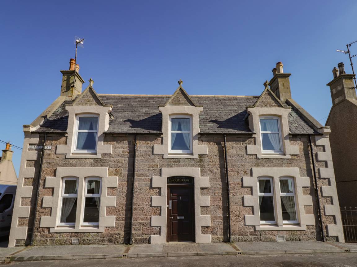 Cottage ∙ 3 Bedrooms ∙ 5 Guests - Moray