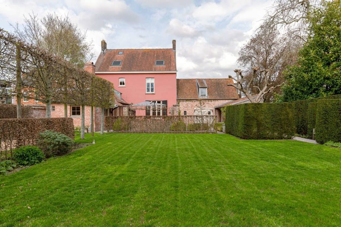 Appartement ∙ 5 Slaapkamers ∙ 11 Gasten - Zedelgem