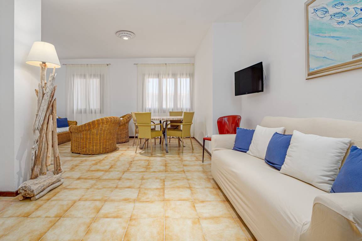 96 M² Appartamento ∙ 2 Camere Da Letto ∙ 4 Ospiti - Olbia