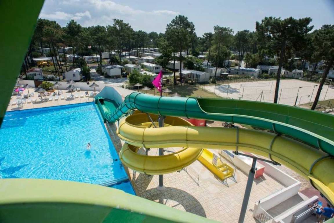 28 M² Camping ∙ 3 Chambres ∙ 8 Personnes - Les Mathes