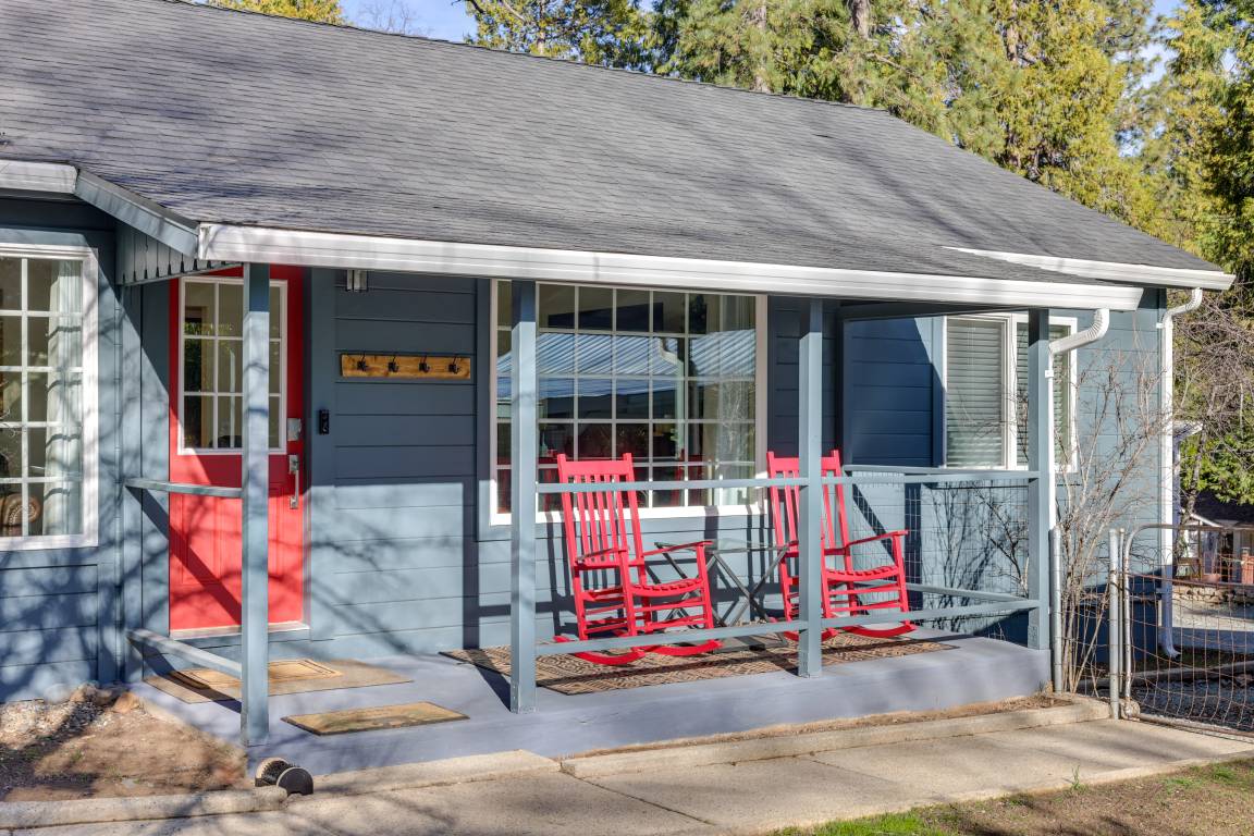 148 M² Cottage ∙ 4 Bedrooms ∙ 8 Guests - Murphys, CA