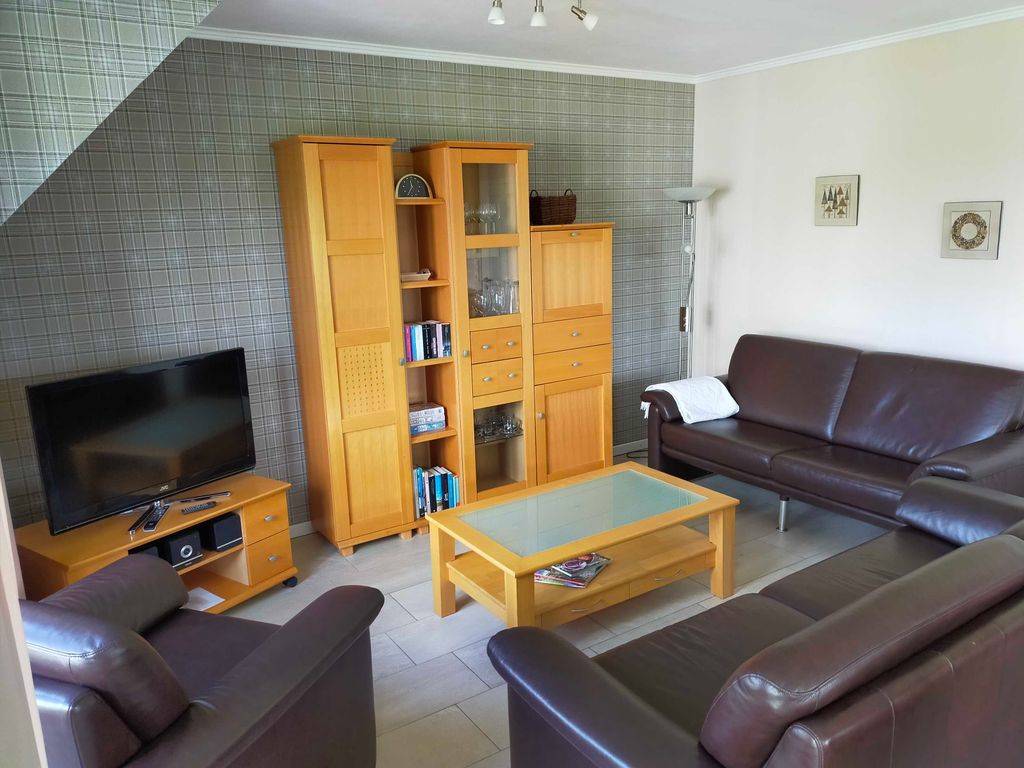 92 M² Apartamento ∙ 2 Habitaciones ∙ 6 Huéspedes - Leer