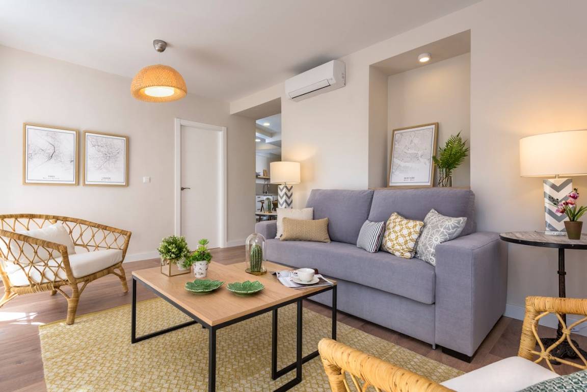 80 M² Apartamento ∙ 2 Quartos ∙ 5 Hóspedes - Málaga