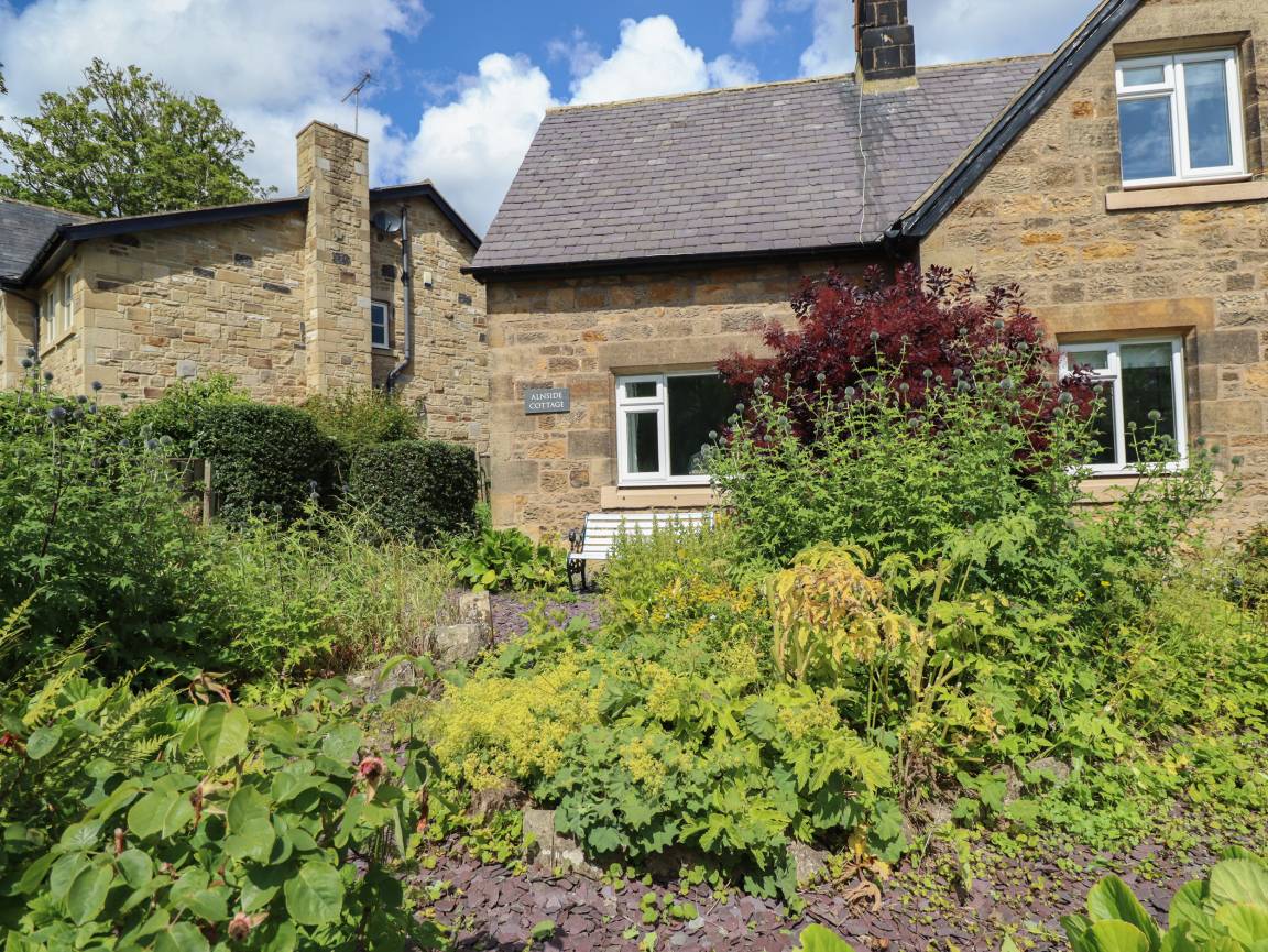 Cottage ∙ 2 Bedrooms ∙ 4 Guests - Alnmouth
