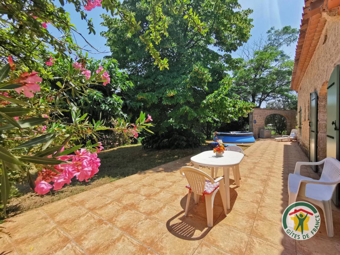 50 M² Gîte ∙ 2 Chambres ∙ 4 Personnes - Montagnac