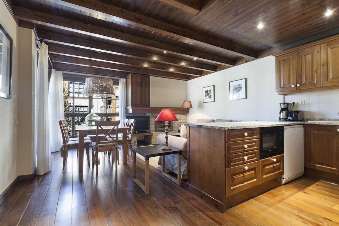74 M² Apartamento ∙ 2 Habitaciones ∙ 5 Huéspedes - Baqueira