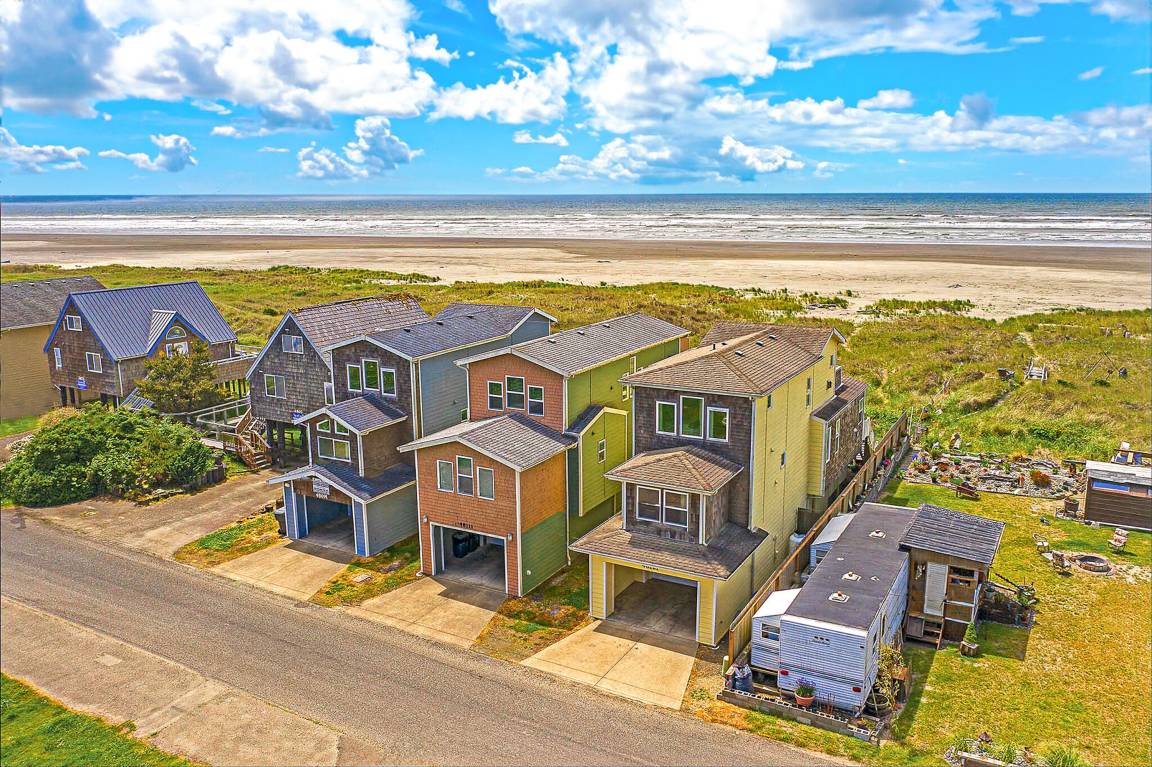 House ∙ 3 Bedrooms ∙ 9 Guests - Moclips, WA