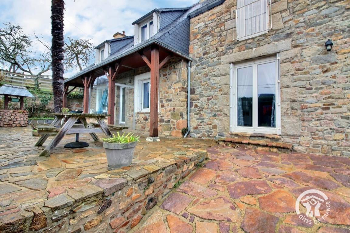 103 M² Gîte ∙ 3 Chambres ∙ 6 Personnes -