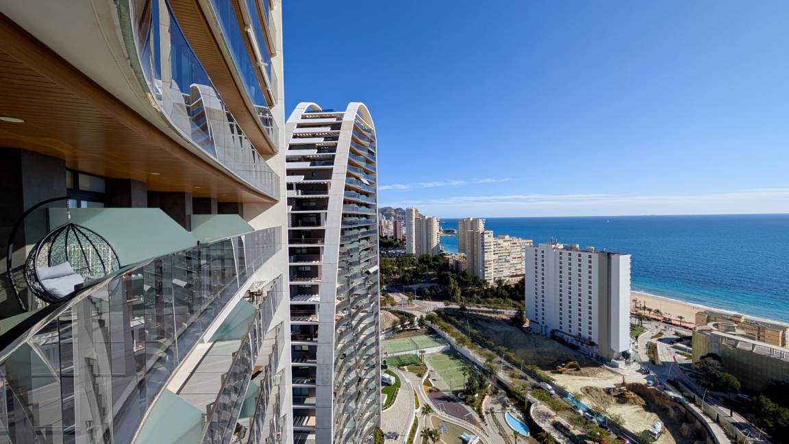 79 M² Apartamento ∙ 2 Habitaciones ∙ 4 Huéspedes - Benidorm