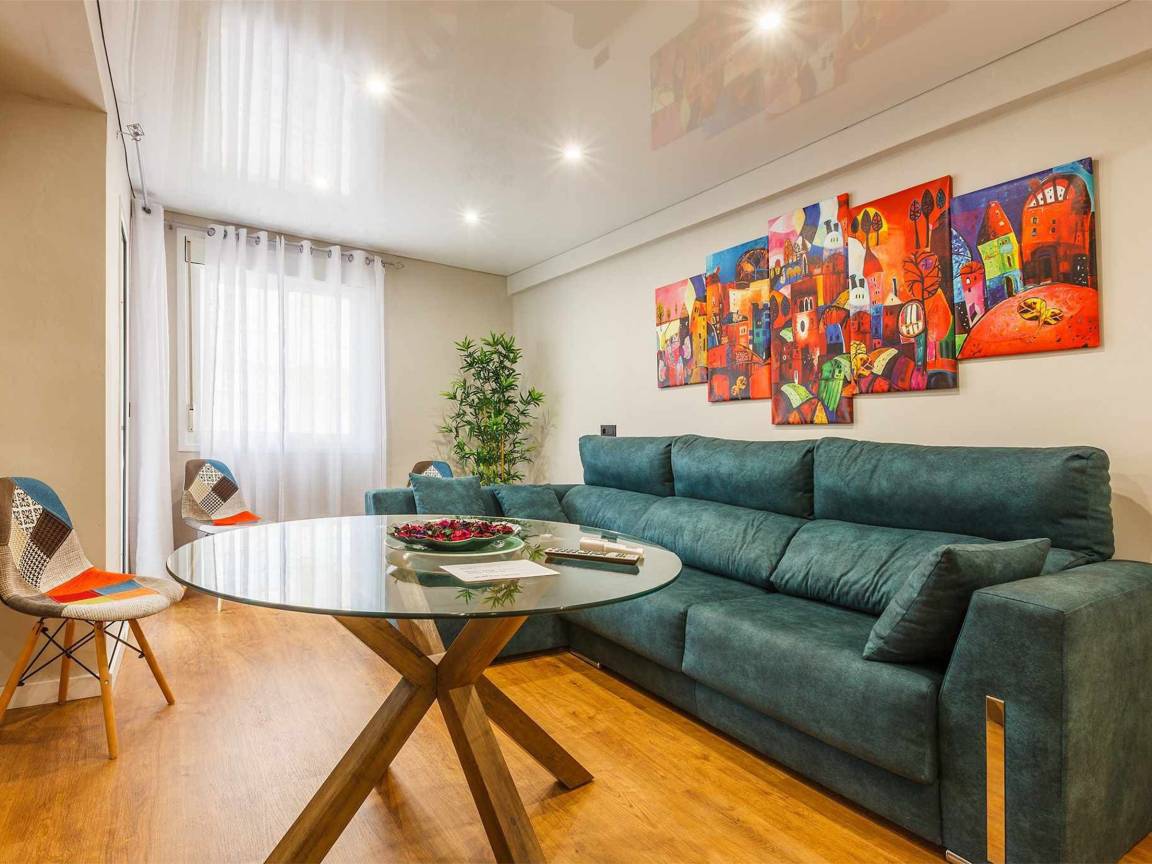 65 M² Apartamento ∙ 2 Habitaciones ∙ 4 Huéspedes - Vélez-Málaga