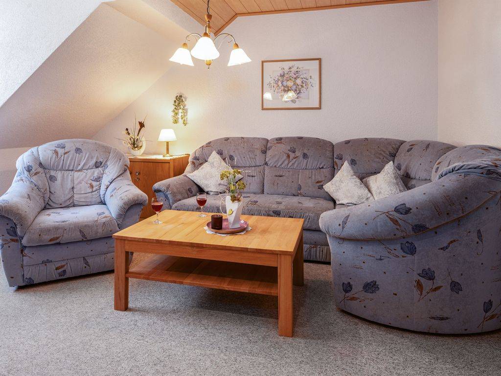 80 M² Ferienwohnung ∙ 2 Schlafzimmer ∙ 4 Gäste - Pottenstein