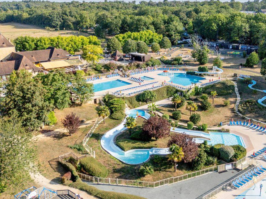 35 M² Caravan ∙ 3 Bedrooms ∙ 6 Guests - Le Bugue