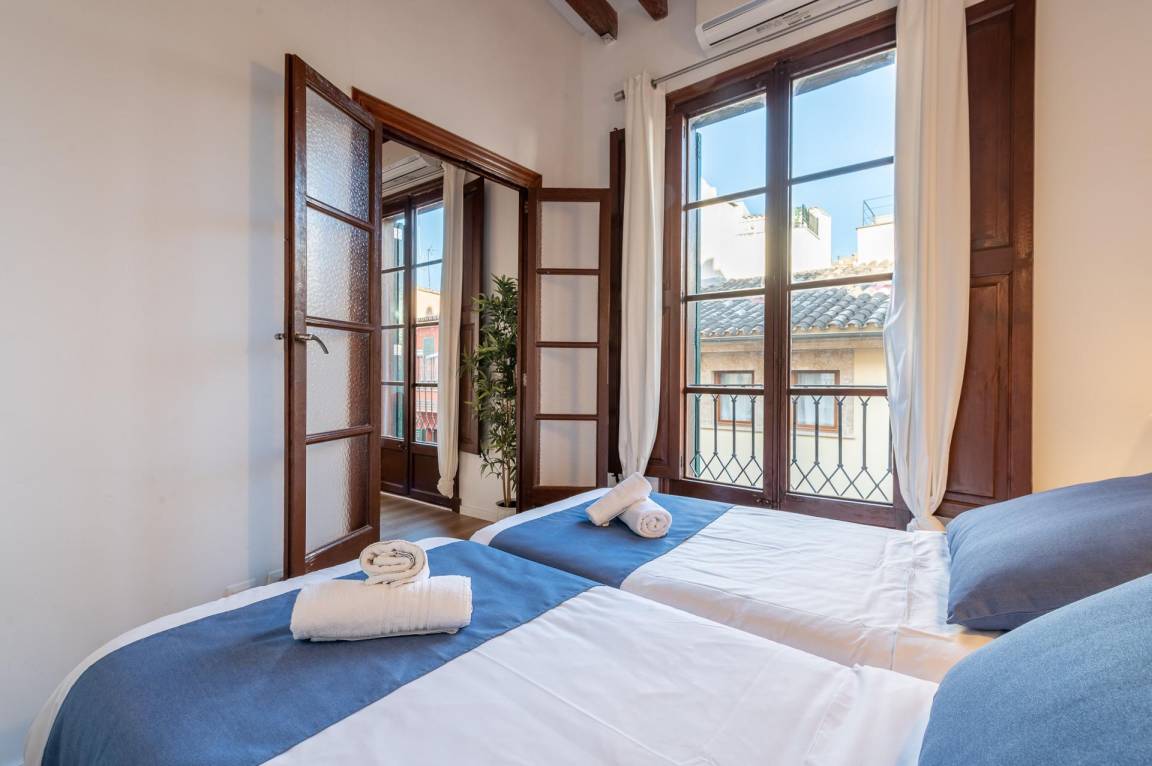 70 M² Apartamento ∙ 2 Habitaciones ∙ 4 Huéspedes - Palma de Majorque