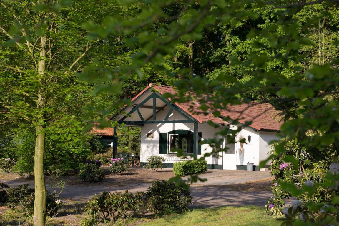 Bungalow ∙ 2 Slaapkamers ∙ 4 Gasten - Uden