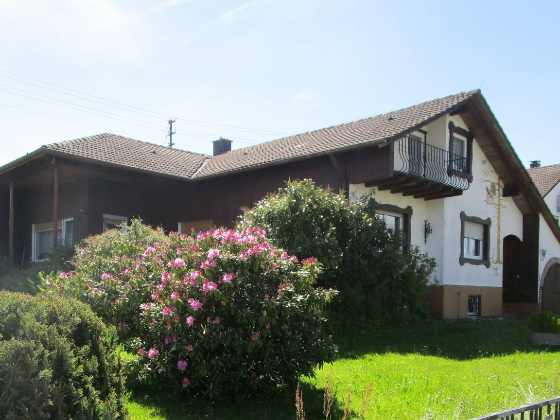 100 M² Bungalow ∙ 2 Chambres ∙ 4 Personnes - Altensteig
