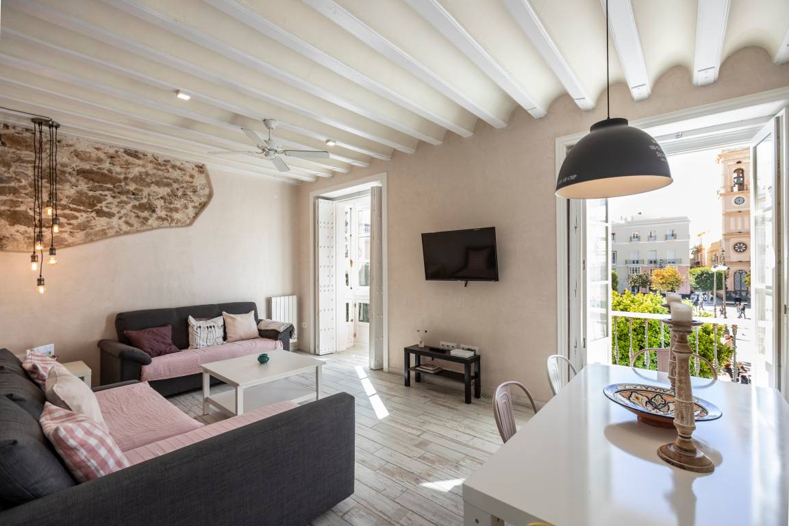 80 M² Apartment ∙ 2 Bedrooms ∙ 4 Guests - Cádiz