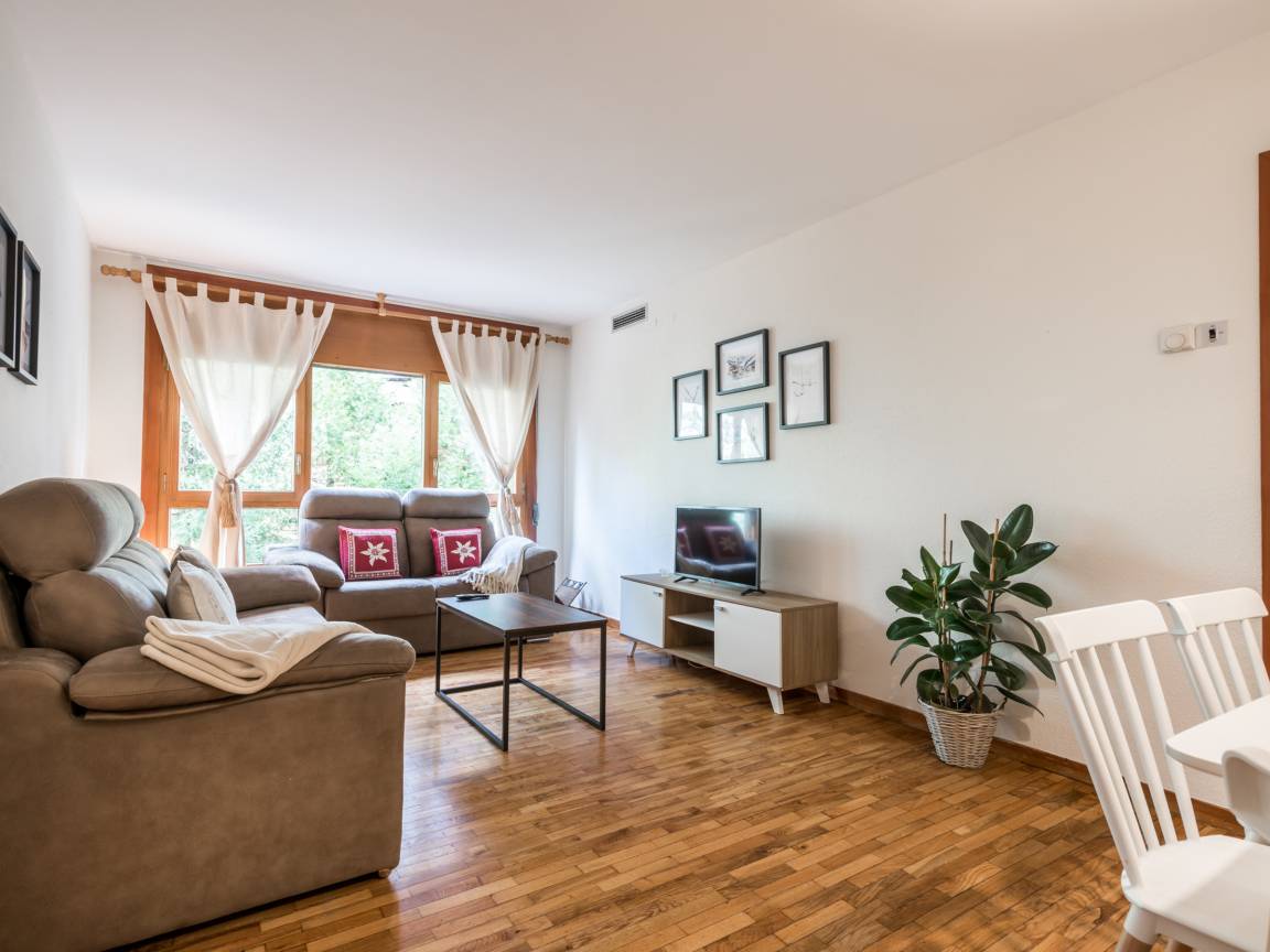 70 M² Apartamento ∙ 3 Habitaciones ∙ 6 Huéspedes - Baqueira