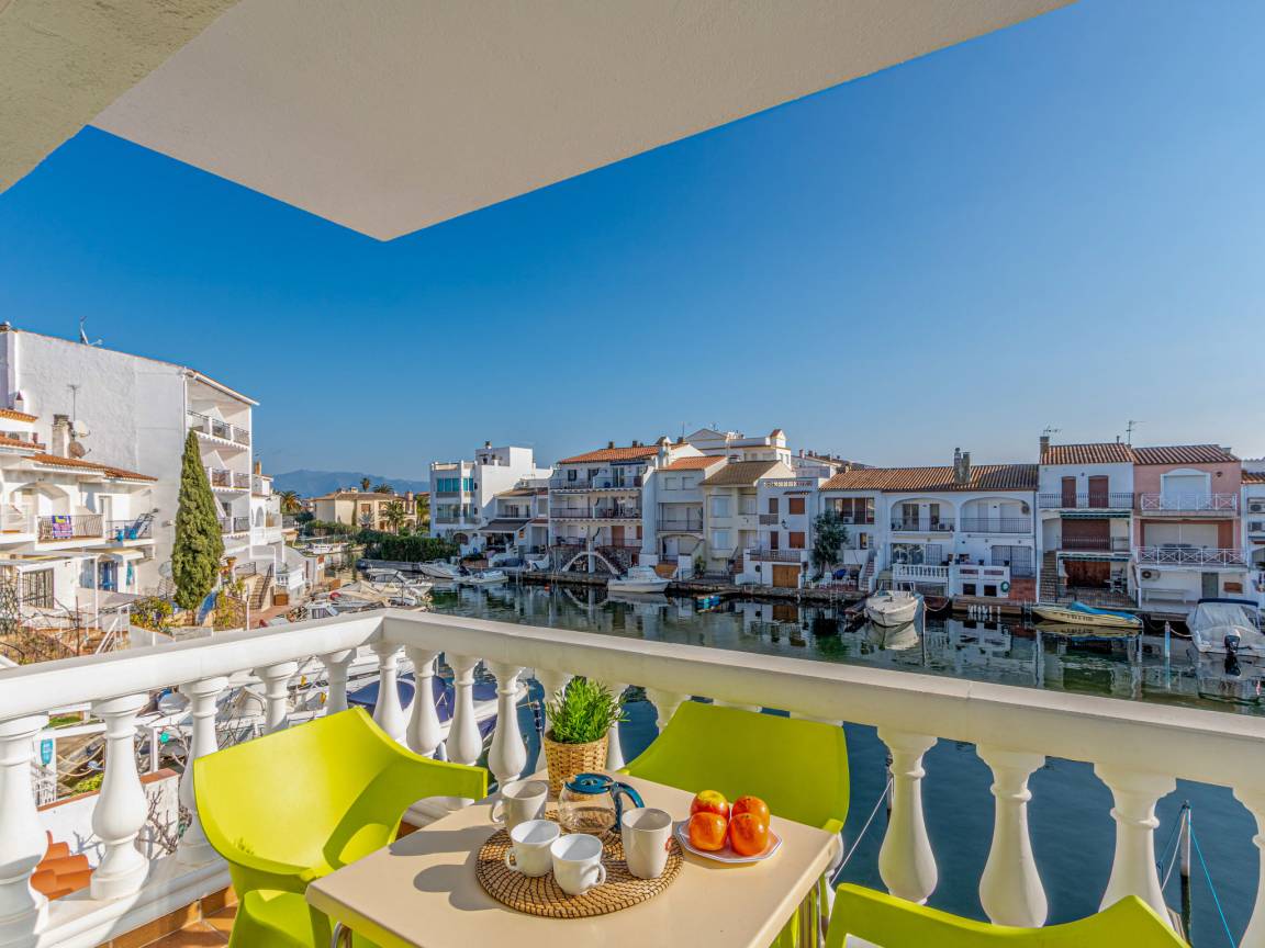 75 M² Appartement ∙ 2 Slaapkamers ∙ 4 Gasten - Empuriabrava