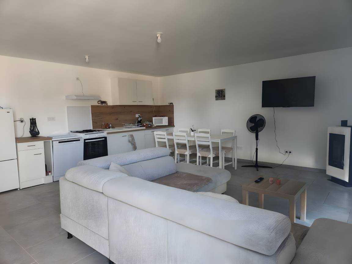 100 M² Maison De Vacances ∙ 3 Chambres ∙ 8 Personnes - Aubenas