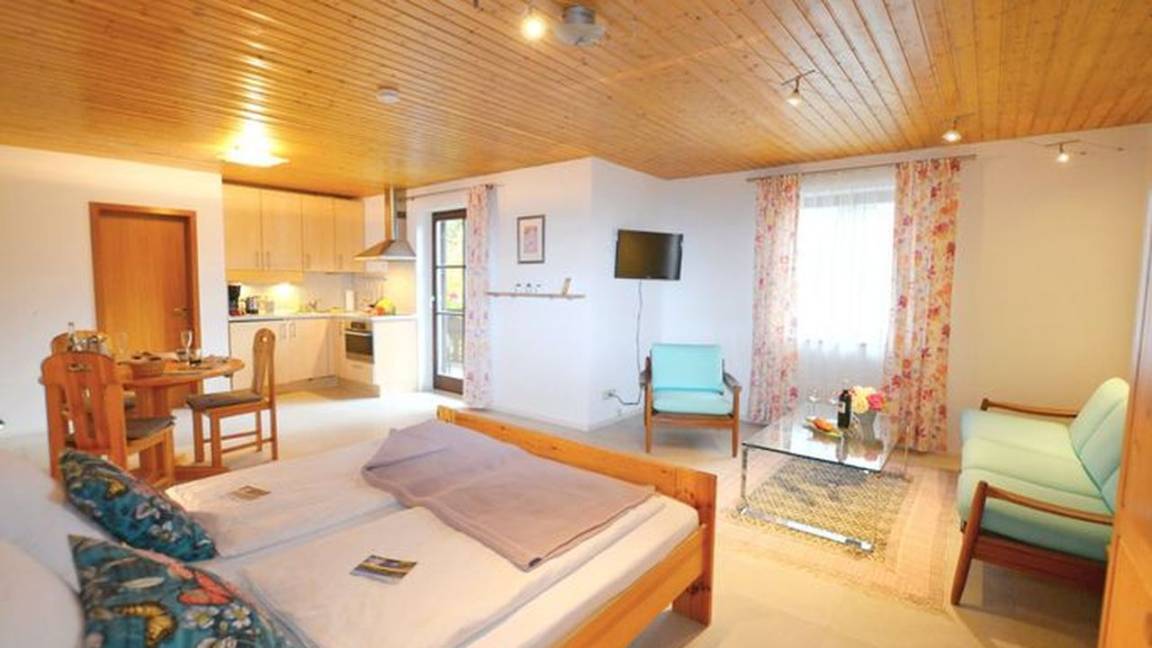 42 M² Ferienwohnung ∙ 2 Gäste - Prien am Chiemsee