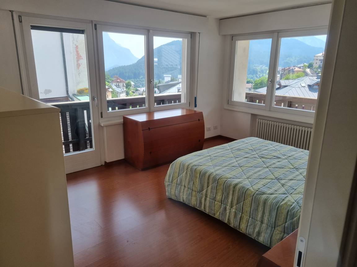 100 M² Apartamento ∙ 2 Habitaciones ∙ 4 Huéspedes - Pieve di Cadore