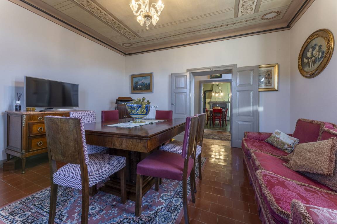 209 M² Villa ∙ 3 Bedrooms ∙ 6 Guests - Massa-Carrara