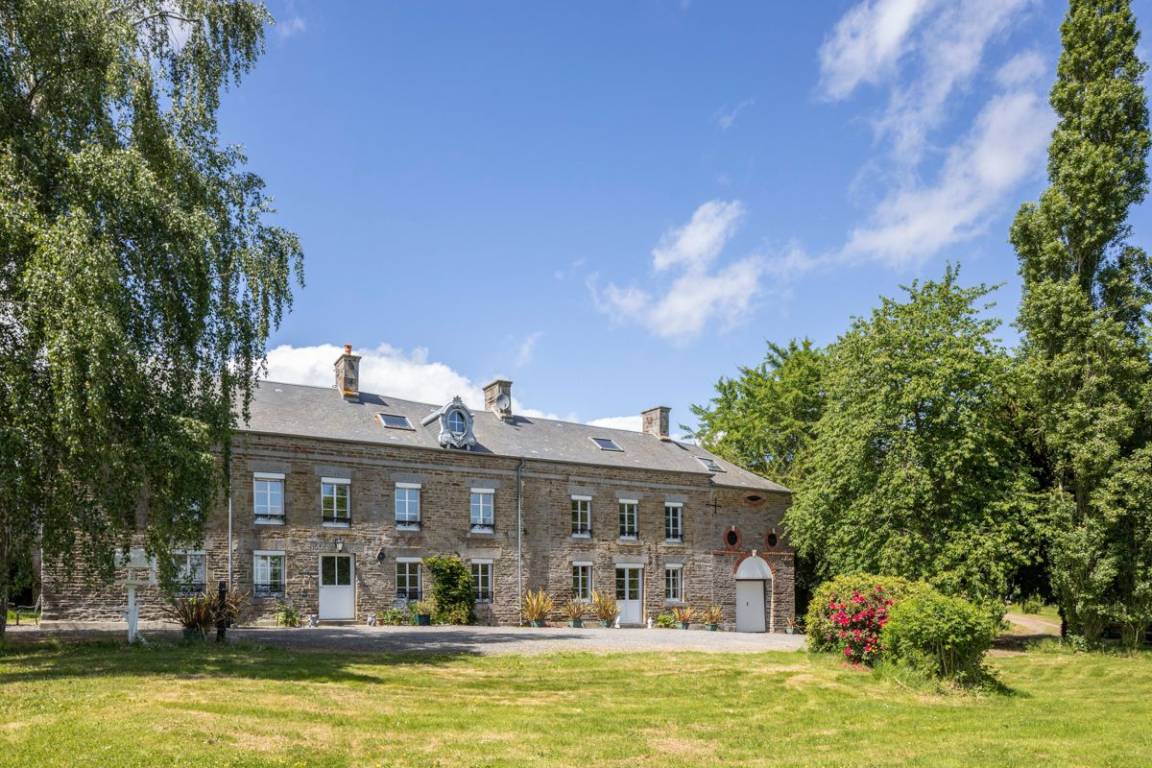 Villa ∙ 4 Schlafzimmer ∙ 8 Gäste - Flers