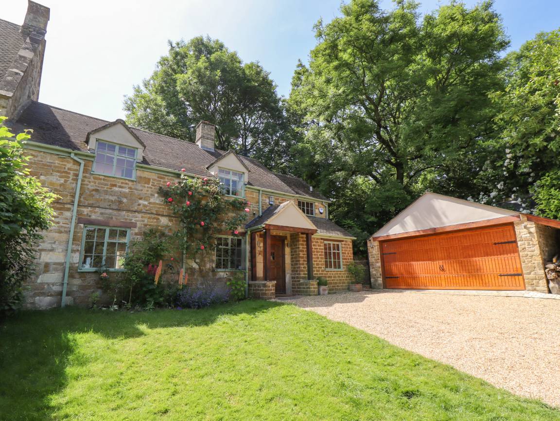 Cottage ∙ 3 Bedrooms ∙ 6 Guests - Moreton-in-Marsh