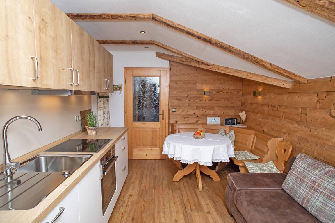 50 M² Ferienwohnung ∙ 1 Schlafzimmer ∙ 2 Gäste - Mittenwald