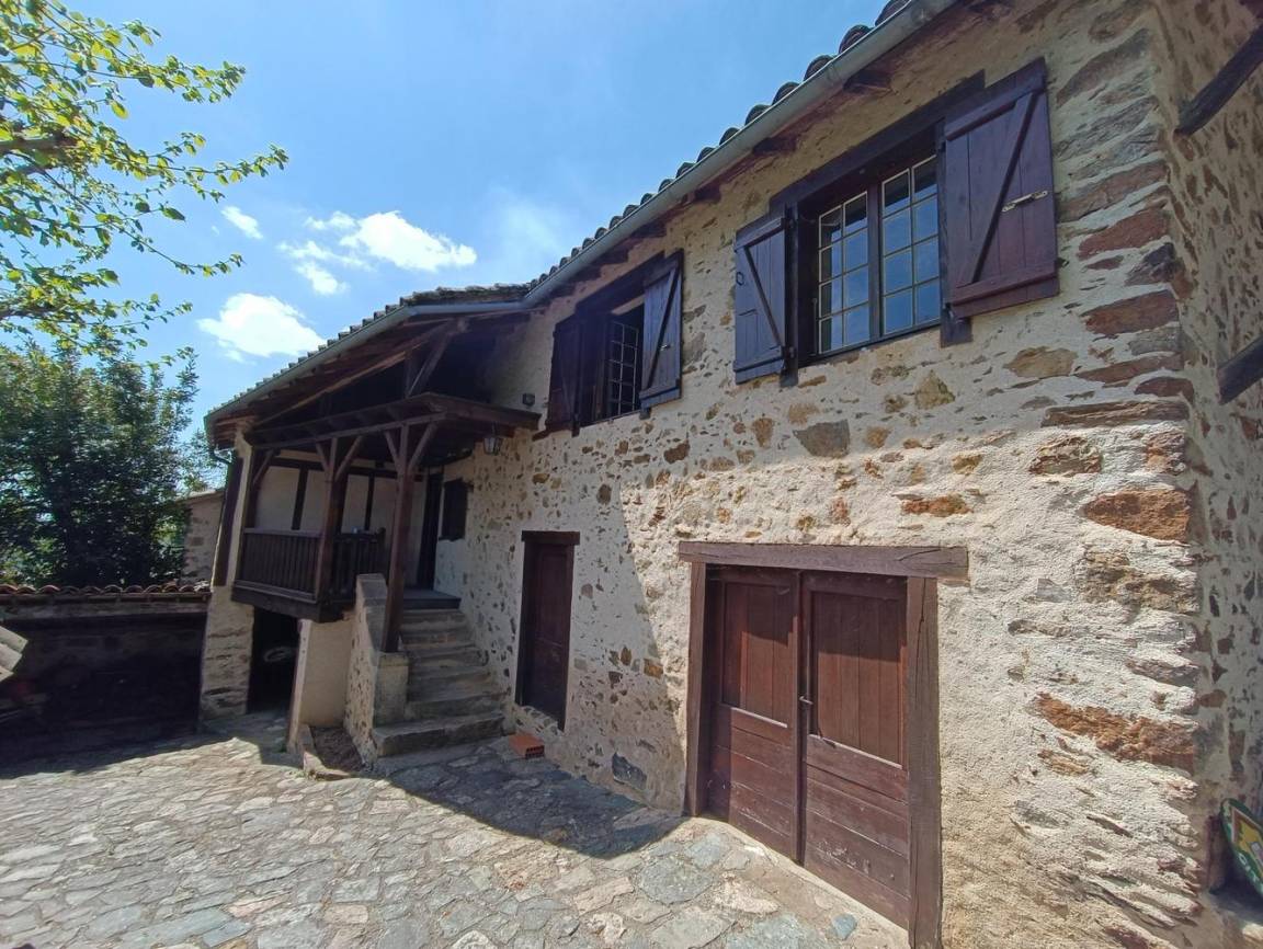 80 M² Gîte ∙ 2 Chambres ∙ 4 Personnes - Figeac