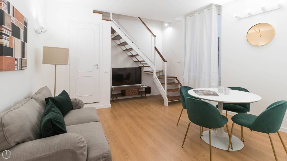 100 M² Apartment ∙ 2 Bedrooms ∙ 4 Guests - Milan