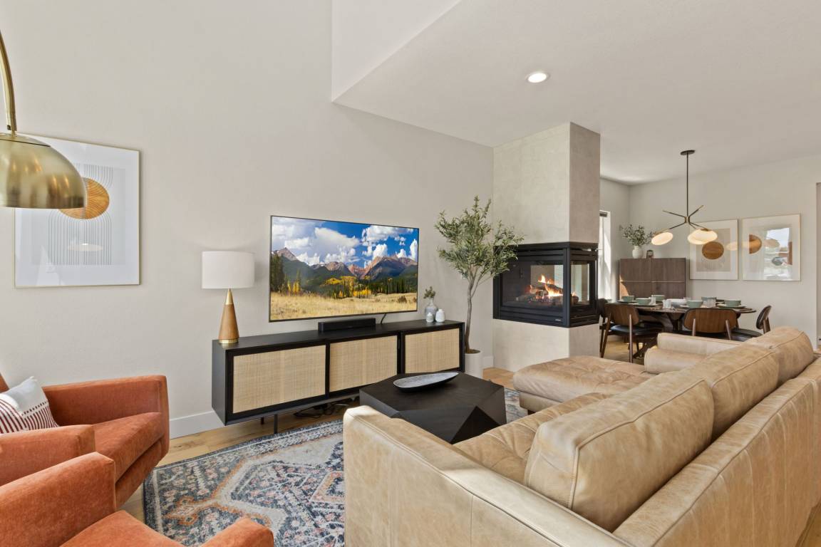 242 M² House ∙ 3 Bedrooms ∙ 8 Guests - Fort Collins, CO