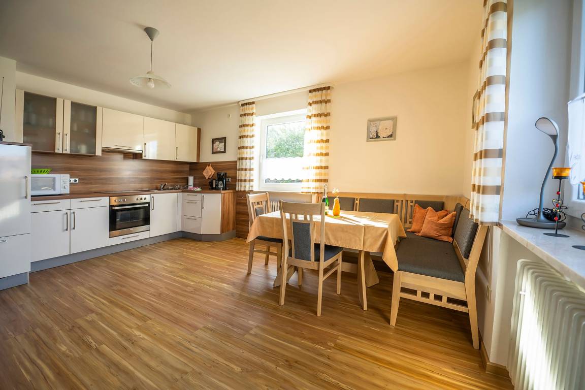 104 M² Ferienwohnung ∙ 2 Schlafzimmer ∙ 4 Gäste - Waidhaus