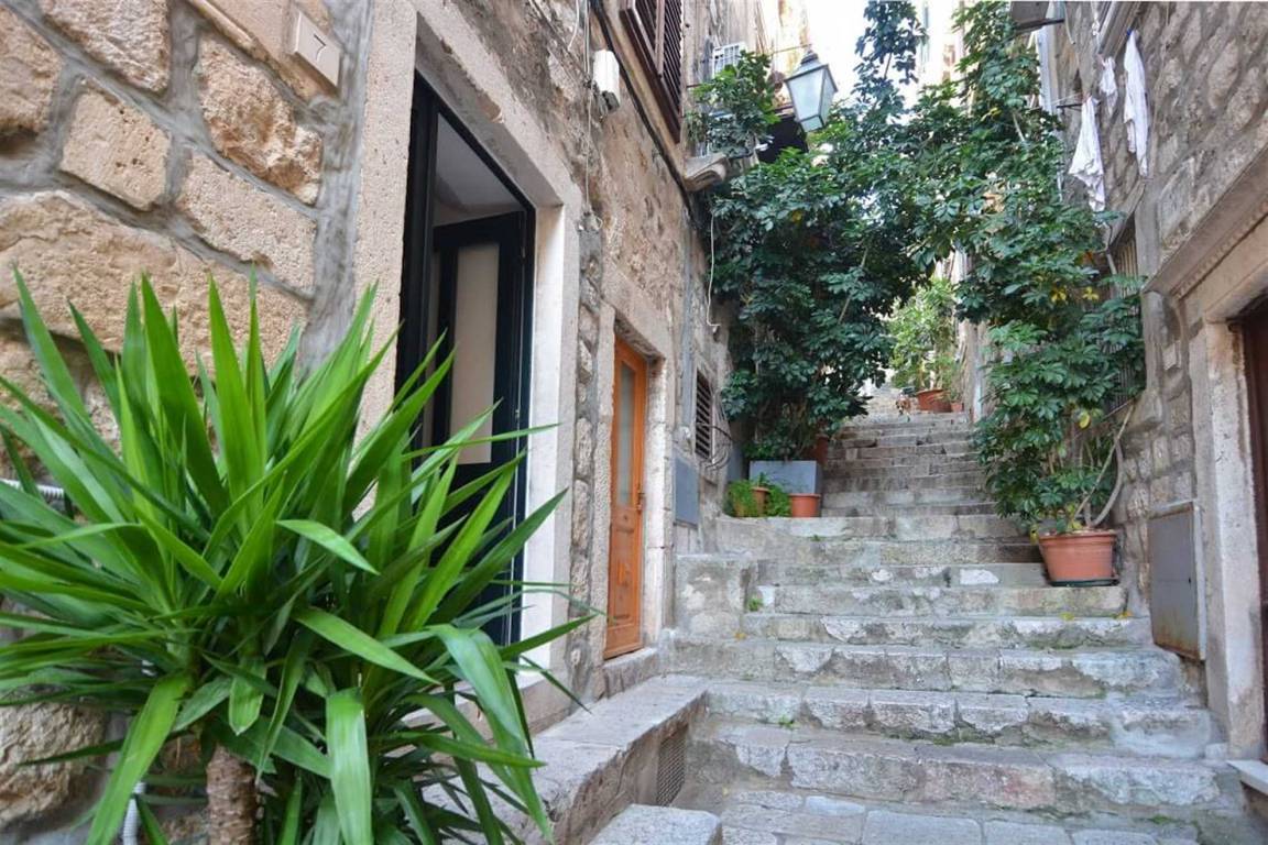 24 M² Estudio ∙ 1 Habitación ∙ 2 Huéspedes - Dubrovnik