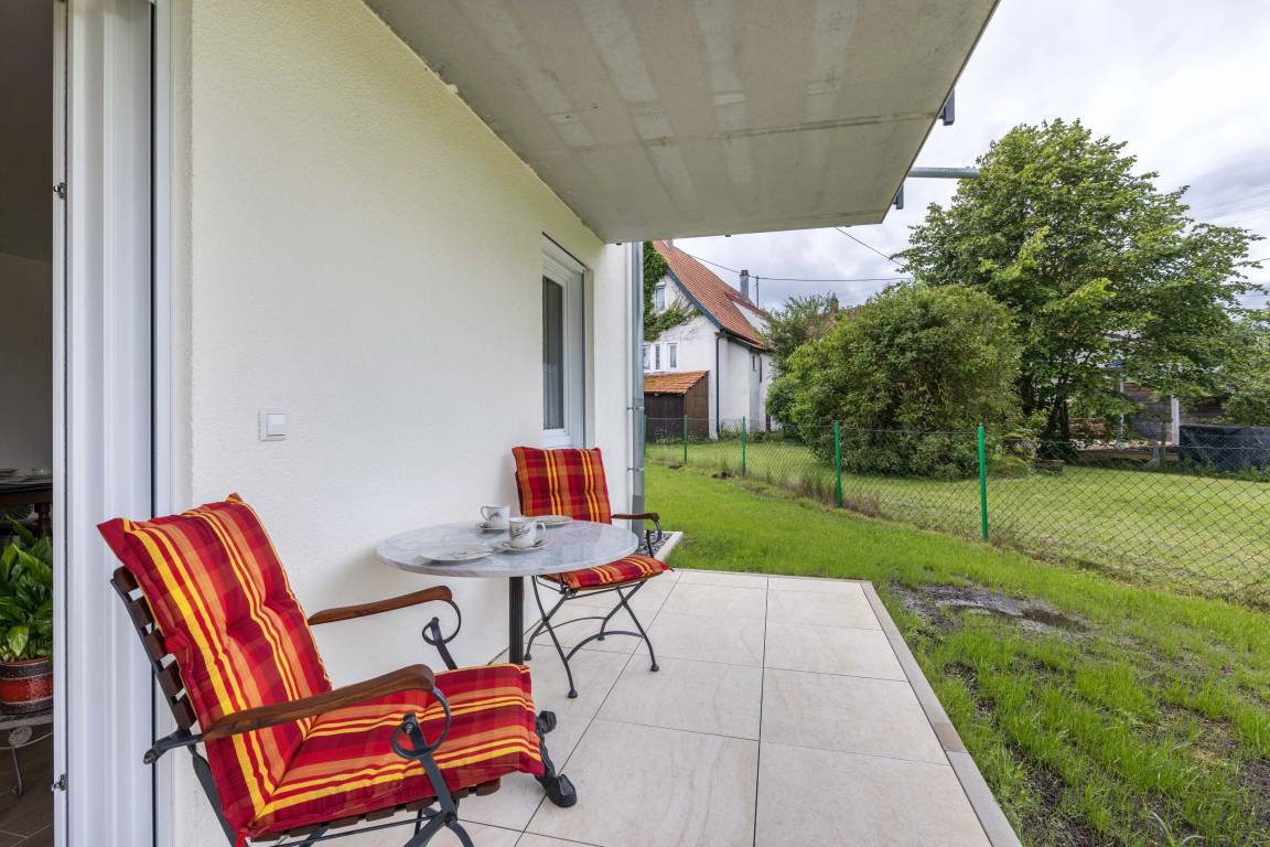 75 M² Apartamento ∙ 2 Habitaciones ∙ 4 Huéspedes - Albstadt