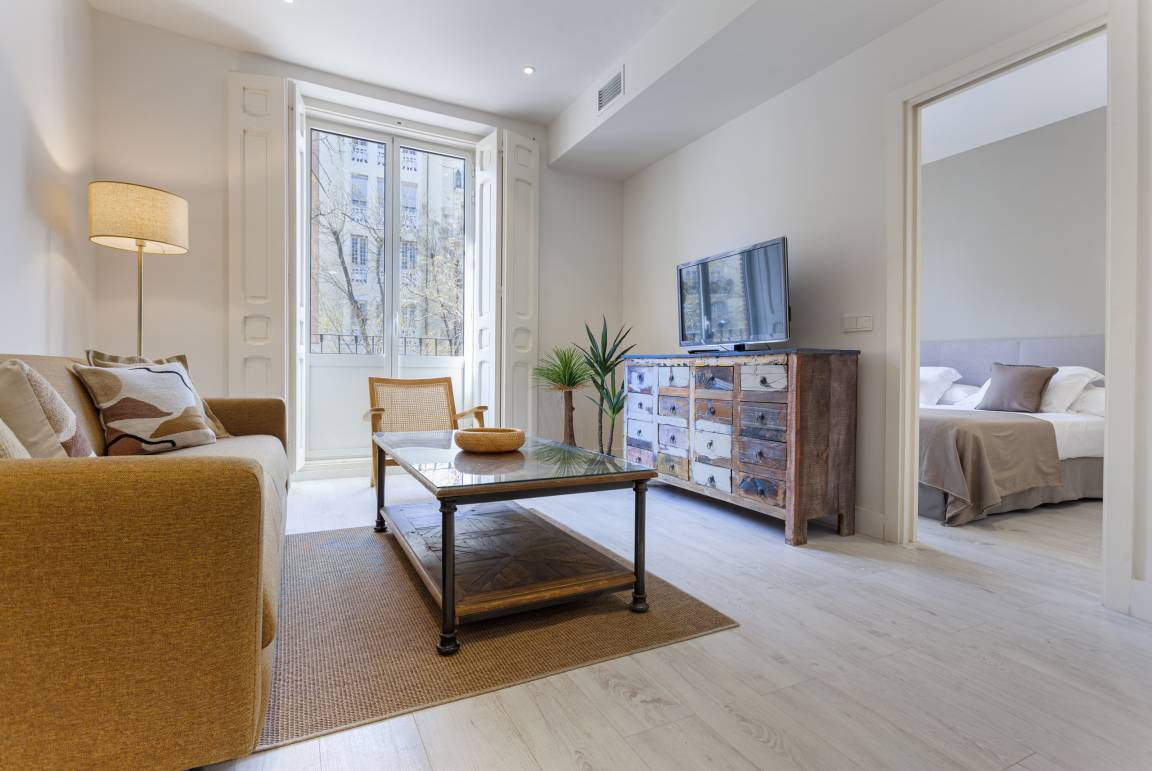70 M² Apartamento ∙ 2 Quartos ∙ 6 Hóspedes - Madrid