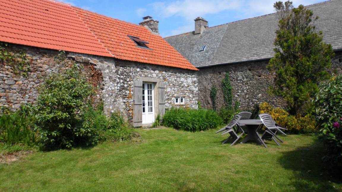 Gîte ∙ 2 Chambres ∙ 3 Personnes - Omonville-la-Rogue
