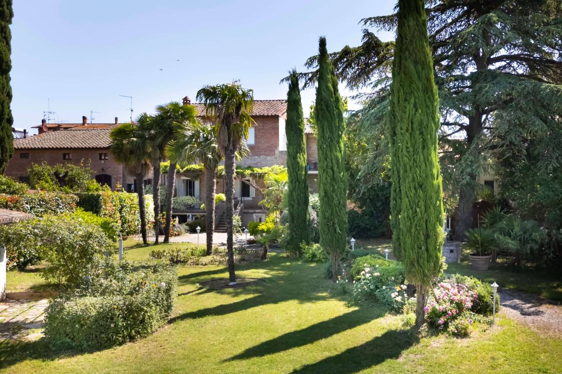 285 M² Huis ∙ 6 Slaapkamers ∙ 16 Gasten - Chiusi