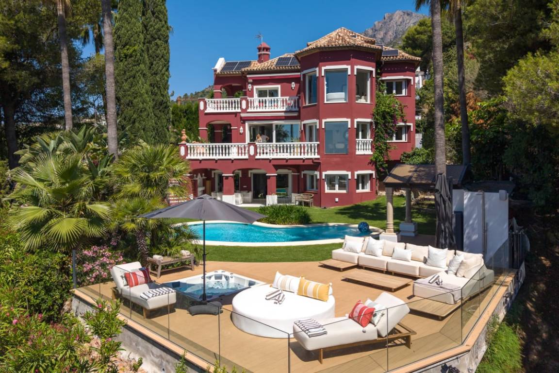 559 M² Villa ∙ 4 Chambres ∙ 8 Personnes - Marbella