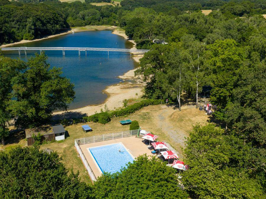 29 M² Caravan ∙ 2 Bedrooms ∙ 4 Guests - Lac de Pareloup