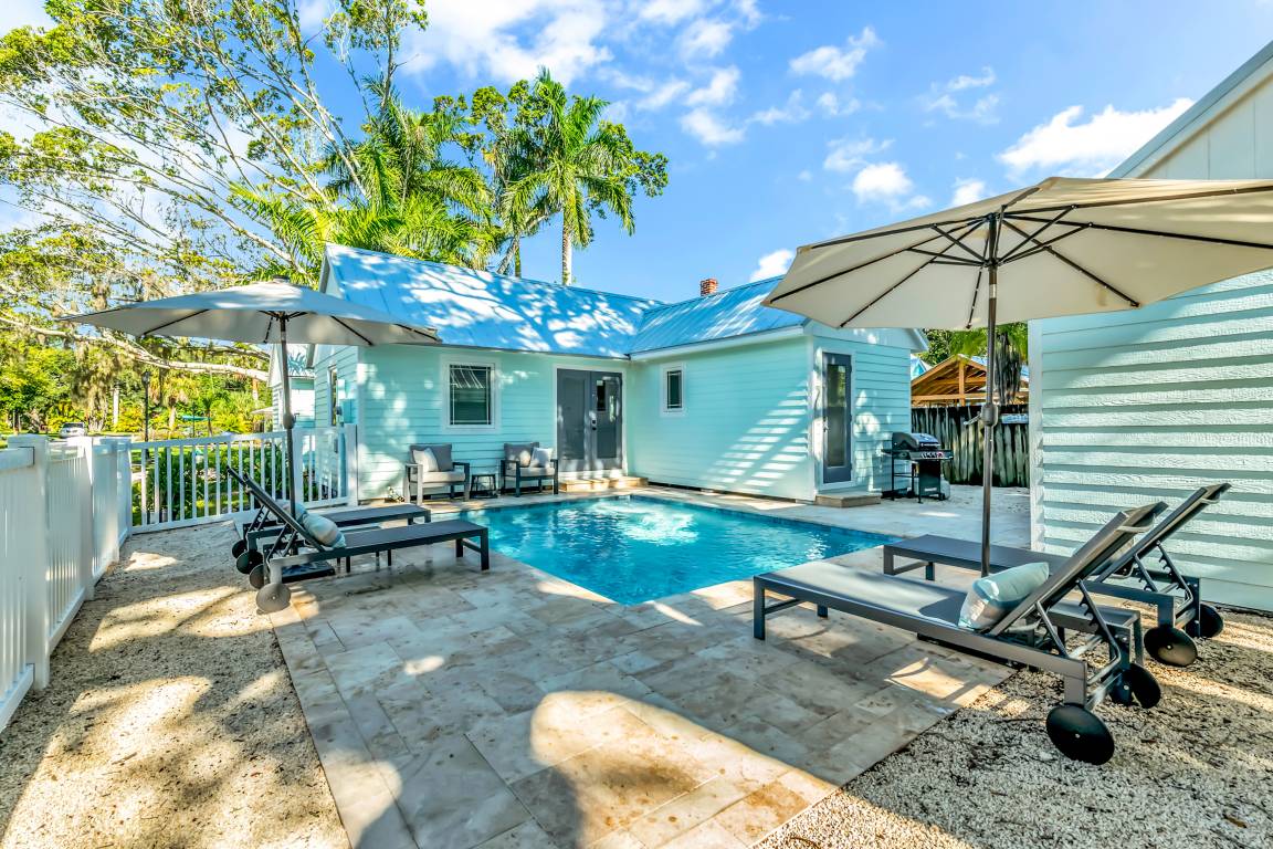 House ∙ 3 Bedrooms ∙ 7 Guests - Bradenton, FL