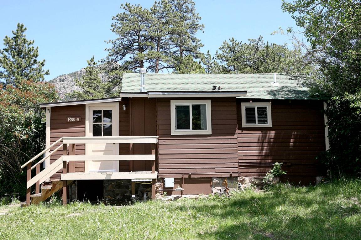House ∙ 2 Bedrooms ∙ 4 Guests - Estes Park, CO